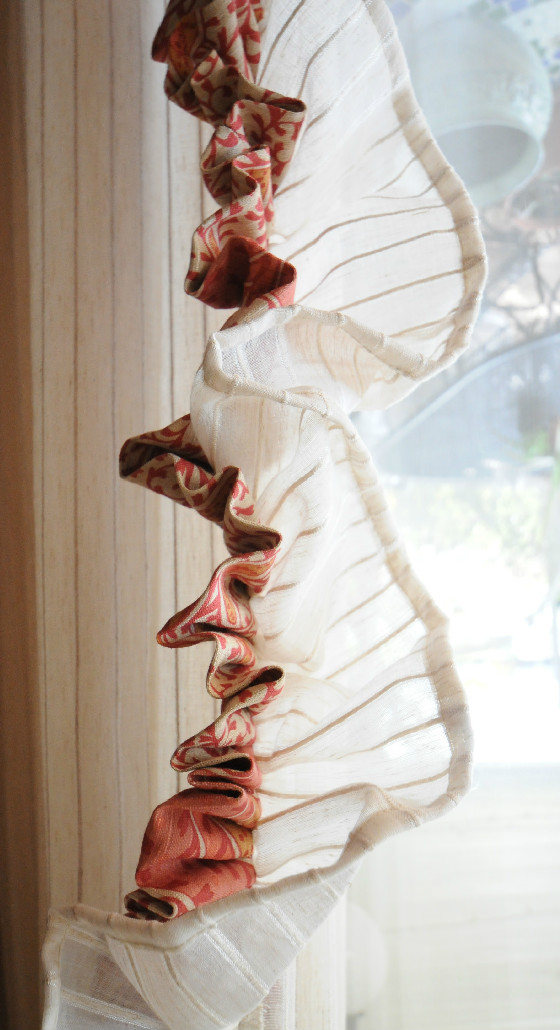 A cornice can unify a corner window. » Susan's Designs